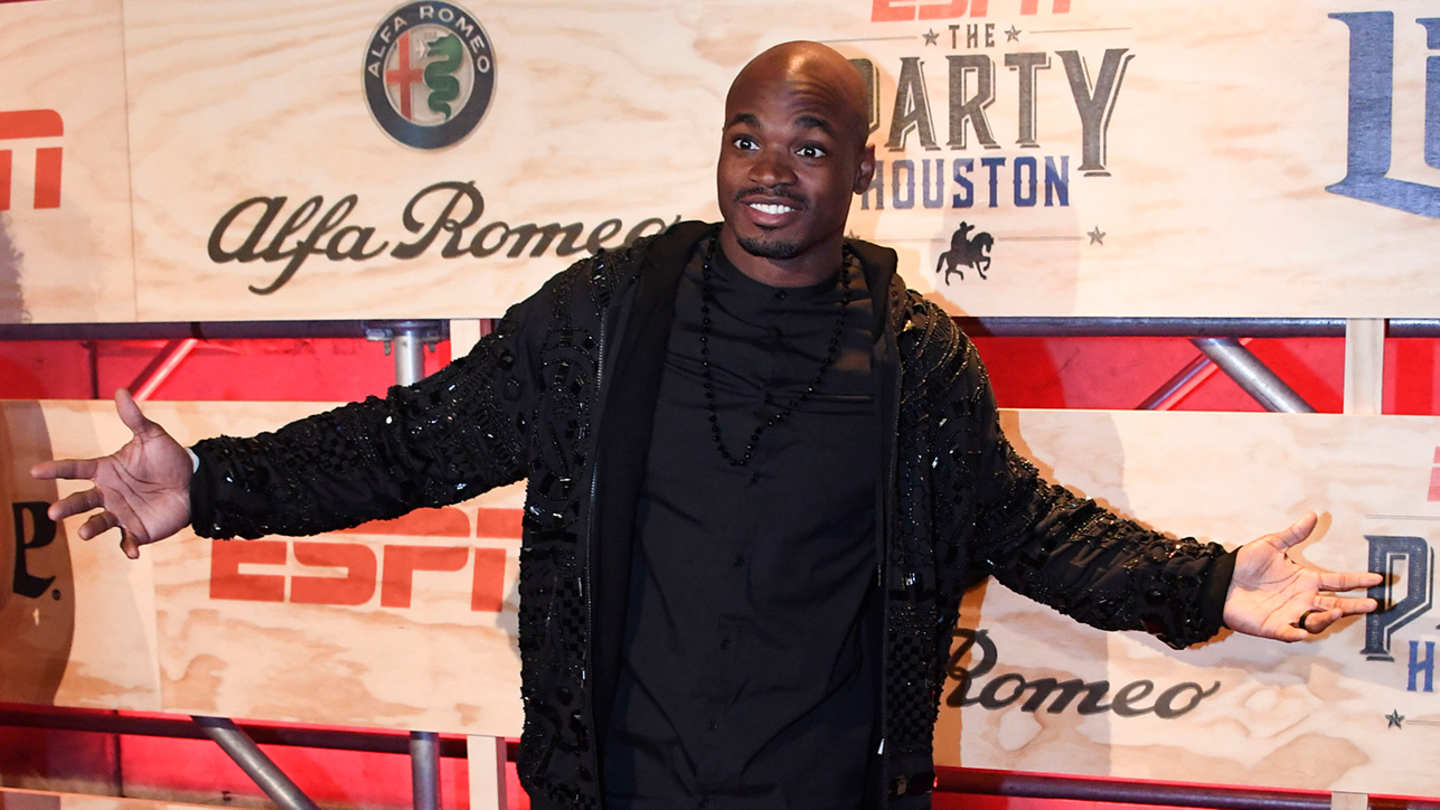Adrian Peterson Headlines New ‘Dancing With the Stars’ Cast - Sports ...
