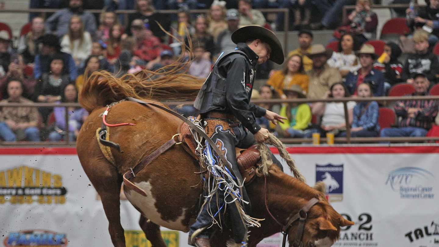 Three-Time World Champion Leads Day One of Pendleton Saddle Bronc ...