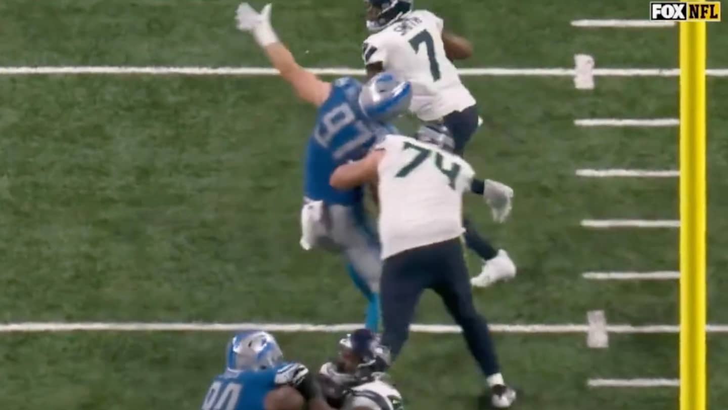 NFL Fans Ripped Refs for Awful No-Call on Seahawks’ Game-Winning Play ...
