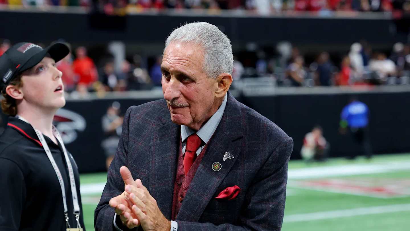 Atlanta Falcons' Arthur Blank, Owners to Vote on New Referee Technology ...