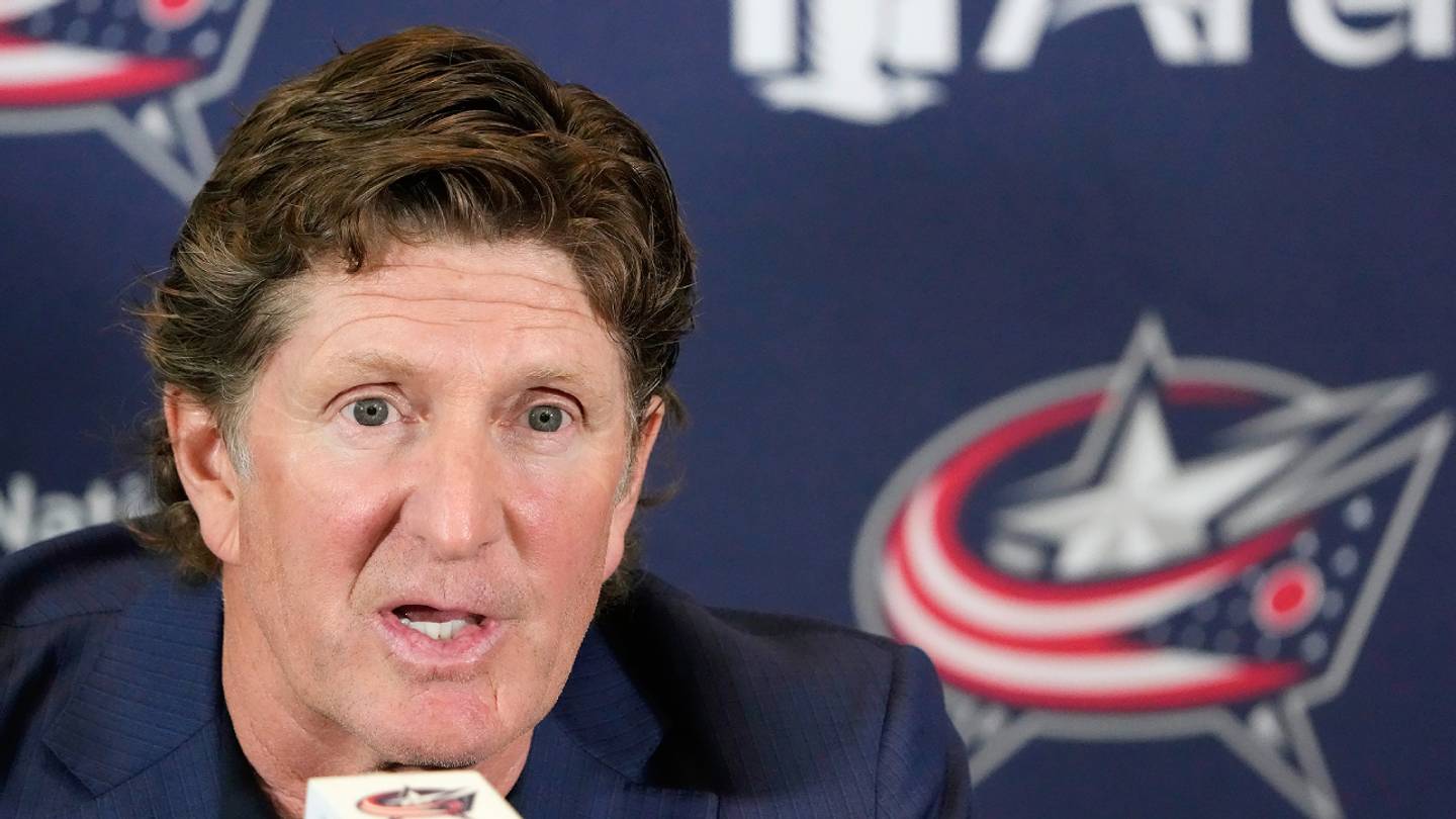 Mike Babcock: Columbus Blue Jackets Coach Resigns Amid Privacy Concerns ...