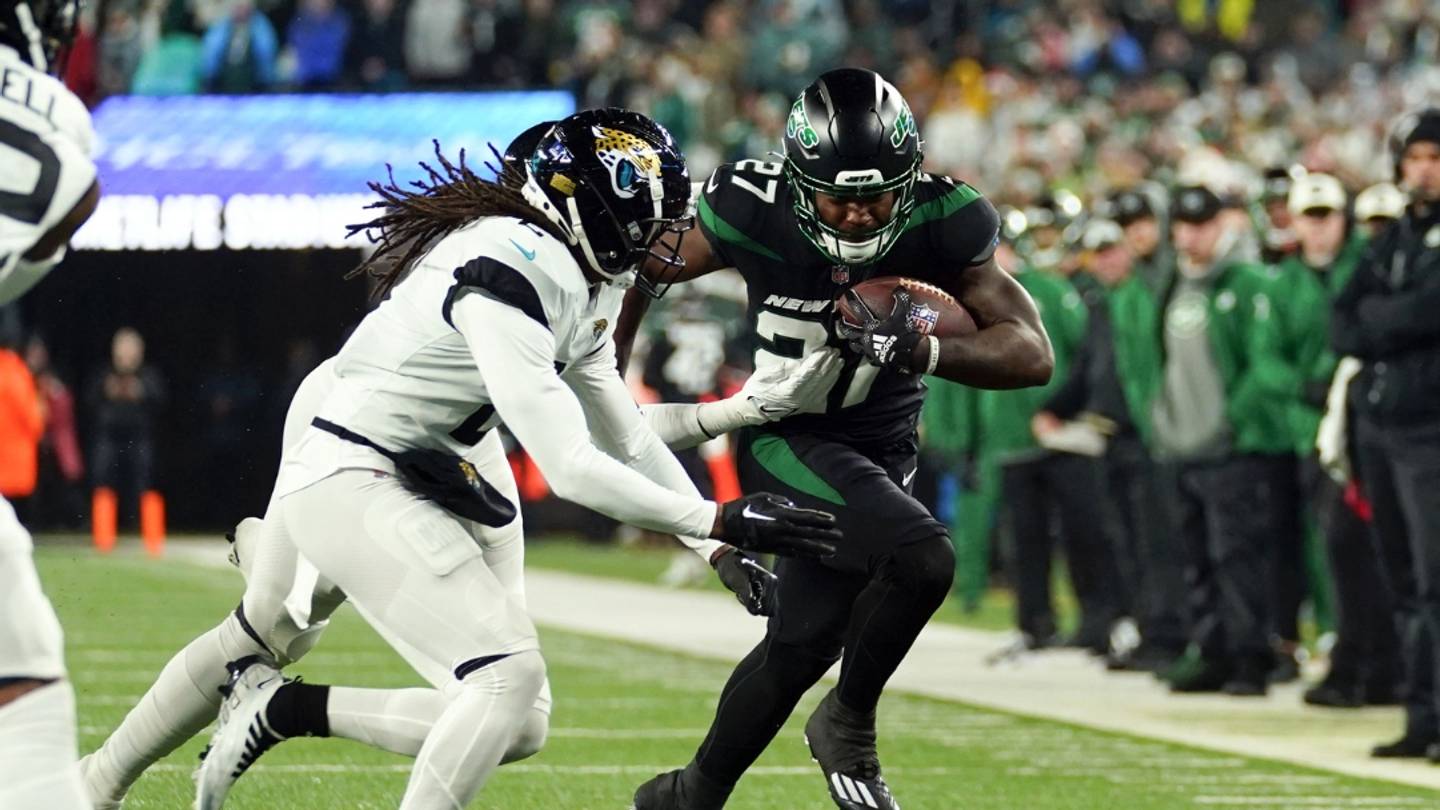 Detroit Lions sign NFL running back Zonovan Knight - Sports Illustrated ...