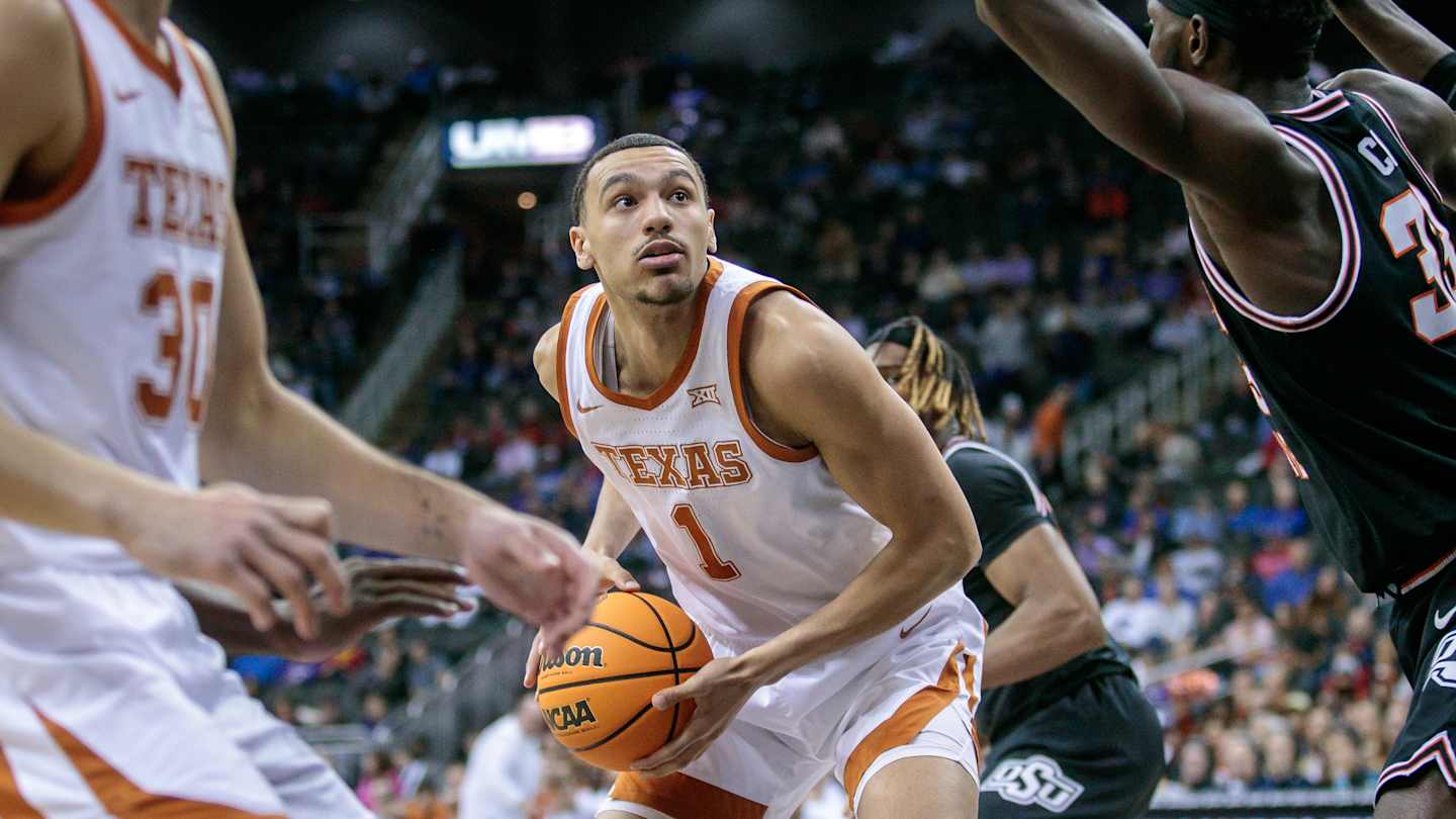 Texas Longhorns Dealing with Injury Questions as Season Looms - Sports ...