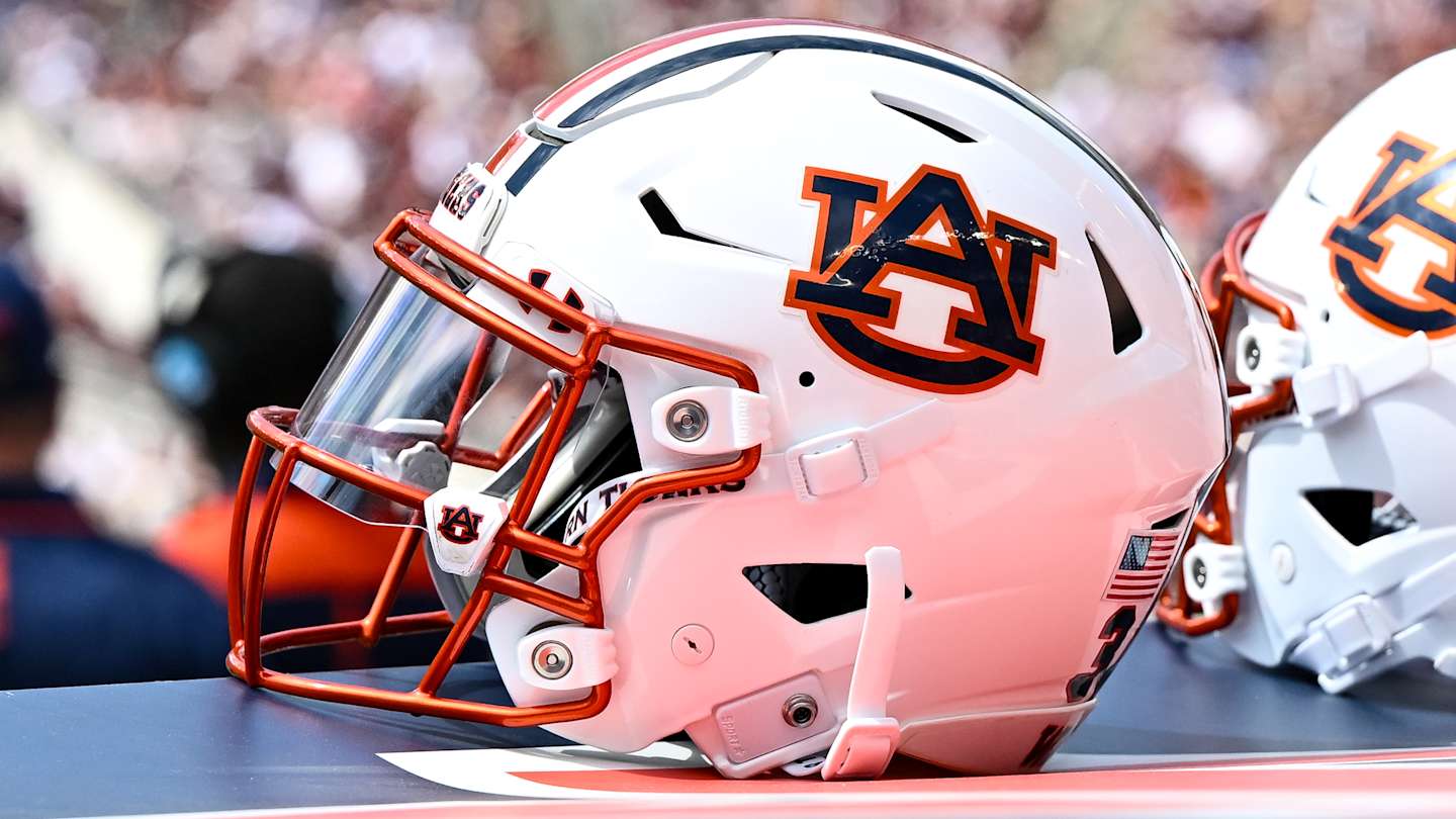 Auburn Tigers Football Recruiting: Foley High School Wide Receiver ...
