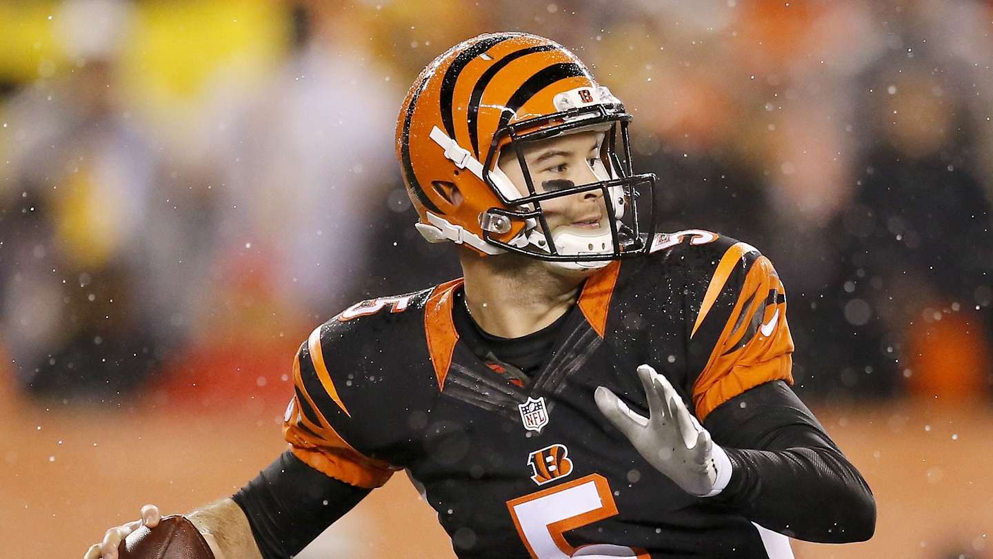 Another Former Alabama Quarterback Signs with NFL Team - Sports ...