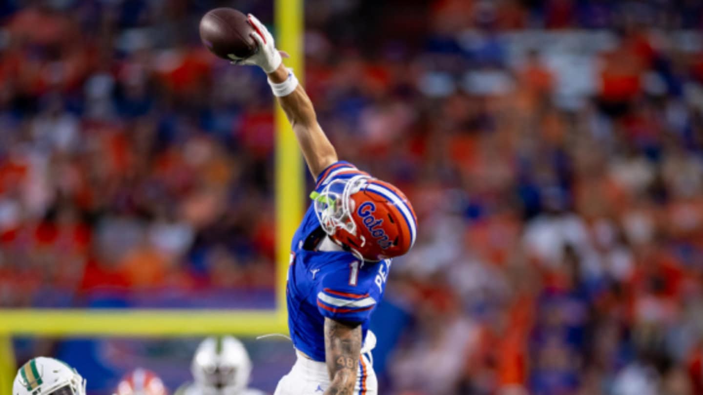 Florida's Ricky Pearsall makes insane one-handed catch in game (Video ...