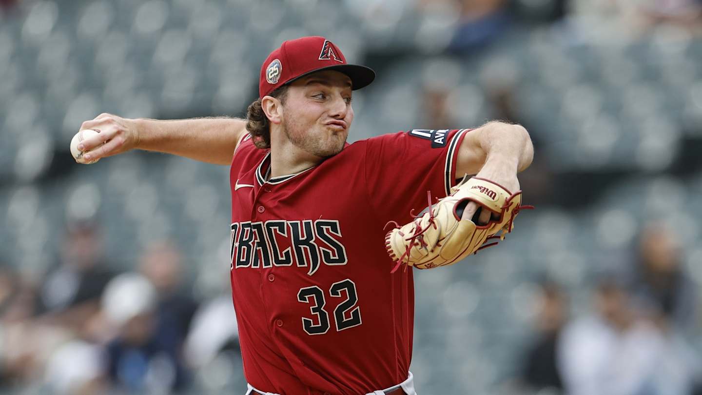The D-backs Tighten Their Grip on Wild Card with Win - Sports ...