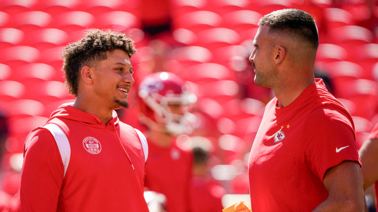 Patrick Mahomes Has Classy Stance on Future Questions About Travis ...