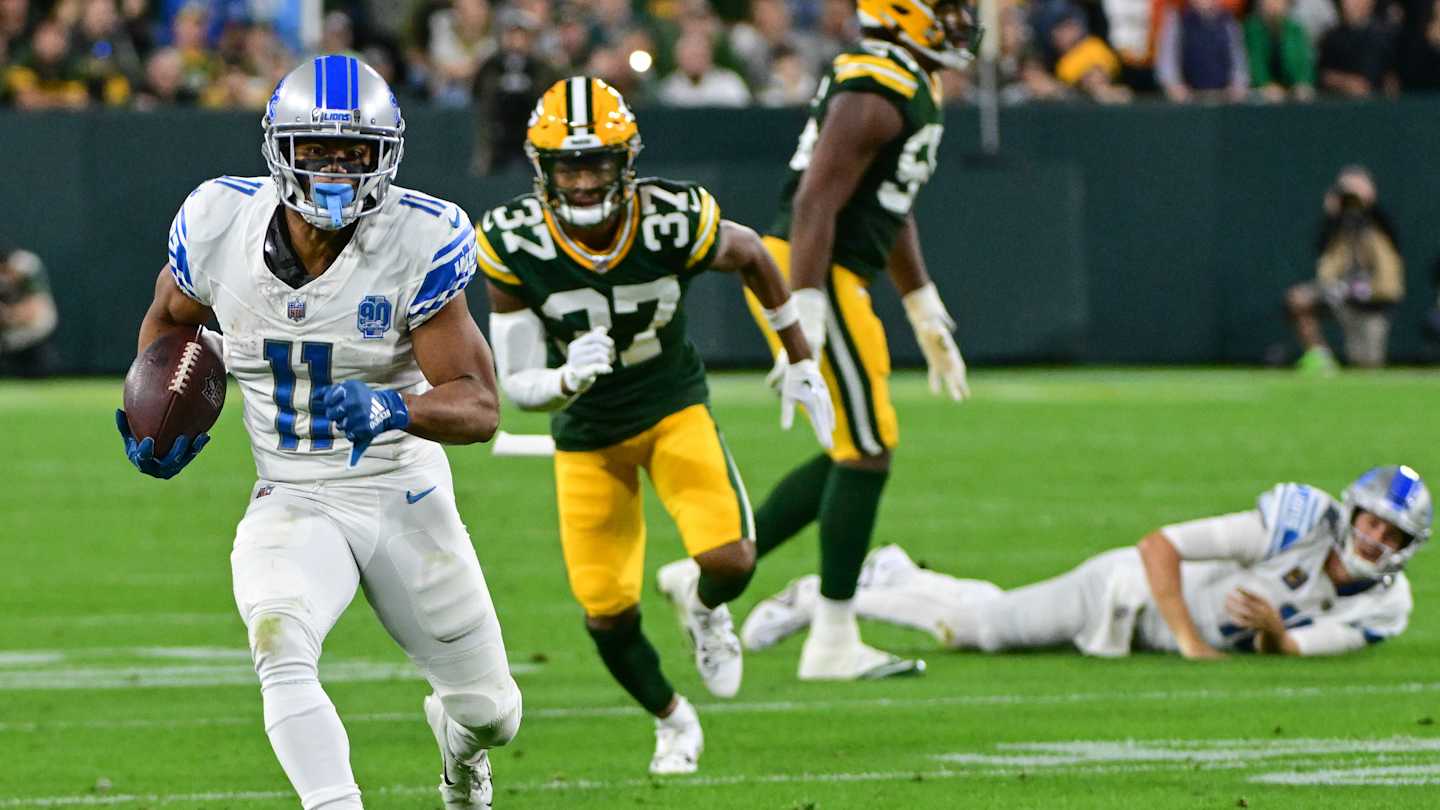 Grading Packers’ Blowout Loss to Detroit Lions - Sports Illustrated ...