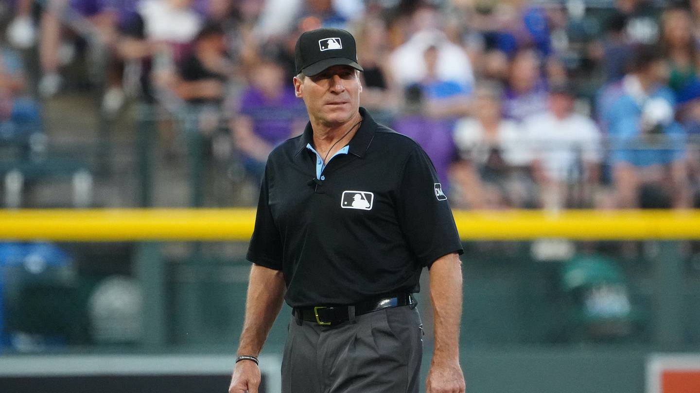Umpire Ángel Hernández Finishes Regular Season With Worst Rating in MLB ...