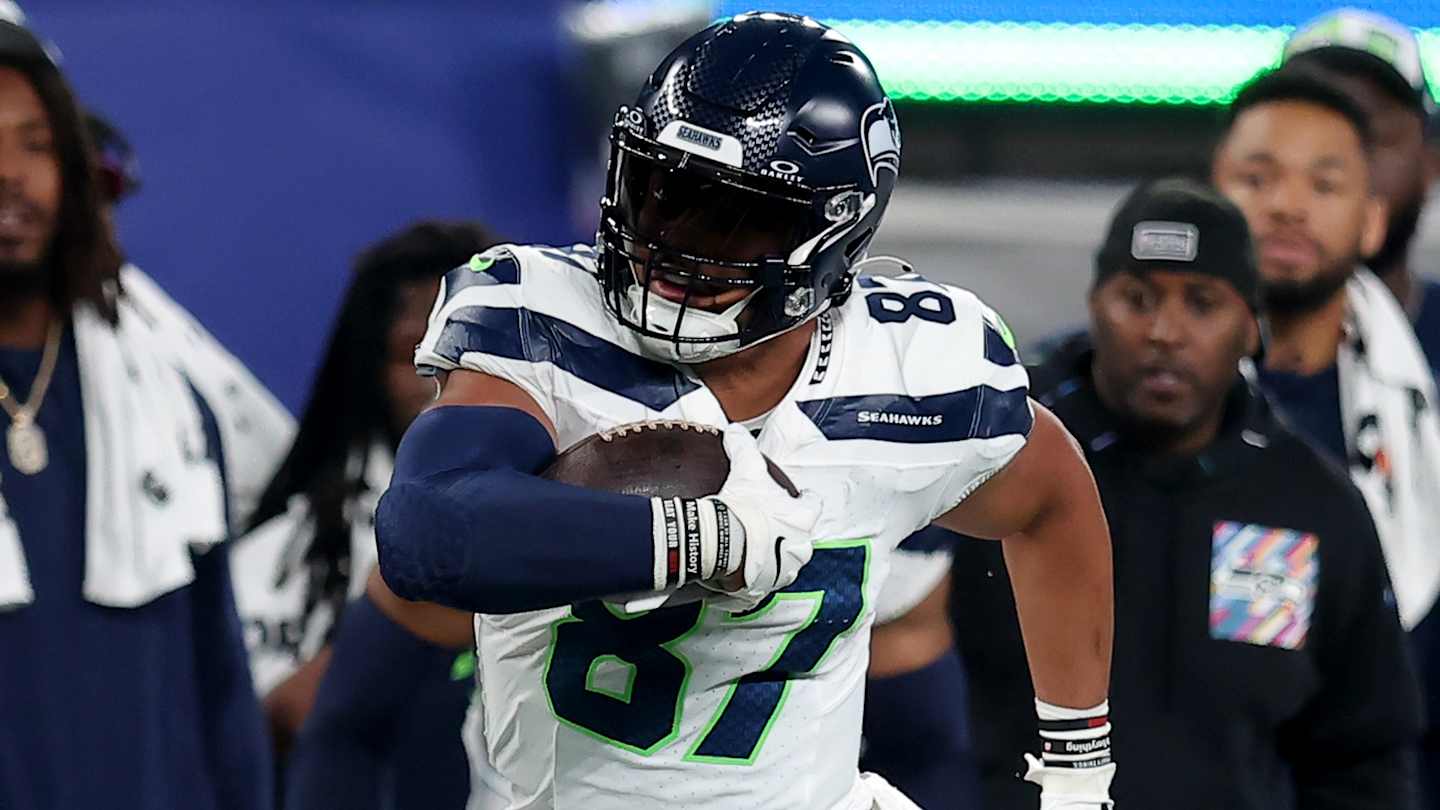 Seattle Seahawks Offense Shining, Balanced in 12 Personnel at the Bye ...