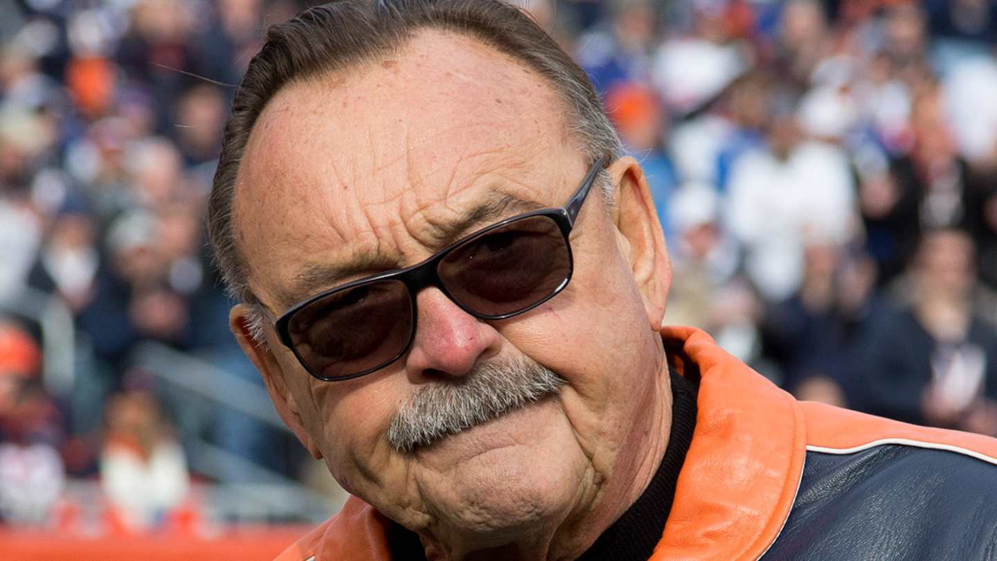Dick Butkus: 9 of the Greatest Tweets by the Late Chicago Bears Legend ...