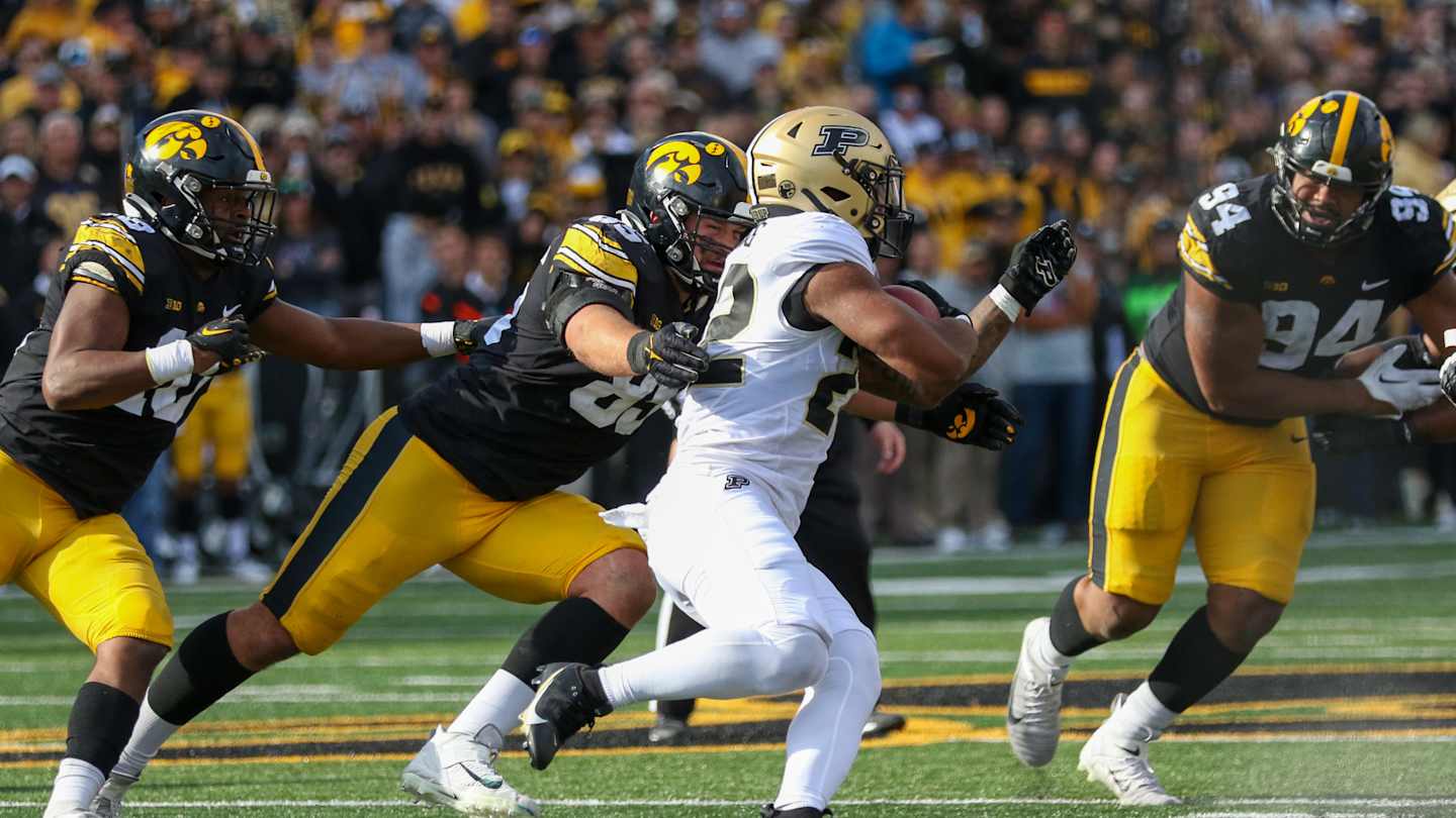 Iowa Football Still Figuring Out Ways to Win - Sports Illustrated Iowa ...