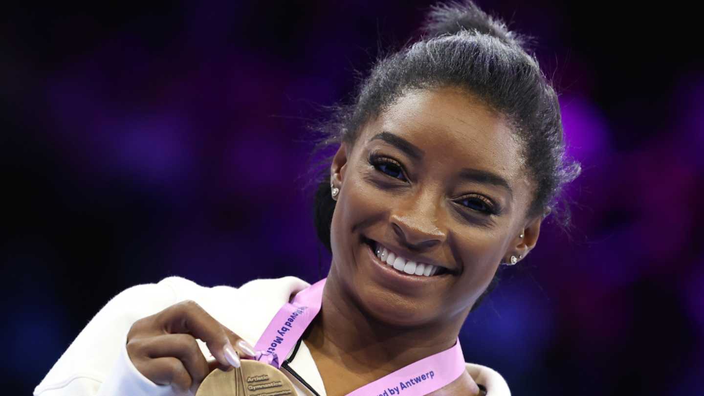 Simone Biles Shared a Message About Her Career After Winning 22nd World ...