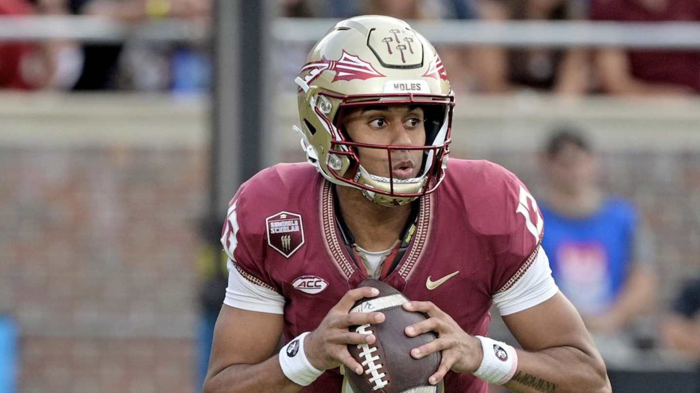 FSU Quarterback Jordan Travis Departs For Locker Room Prior To ...
