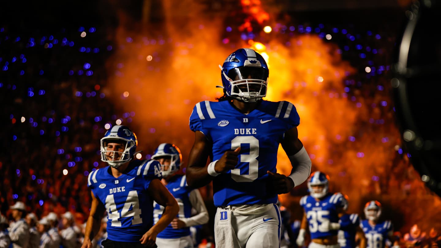 Fill-in Duke Football Starter Henry Belin IV Perseveres Early vs. Pack ...