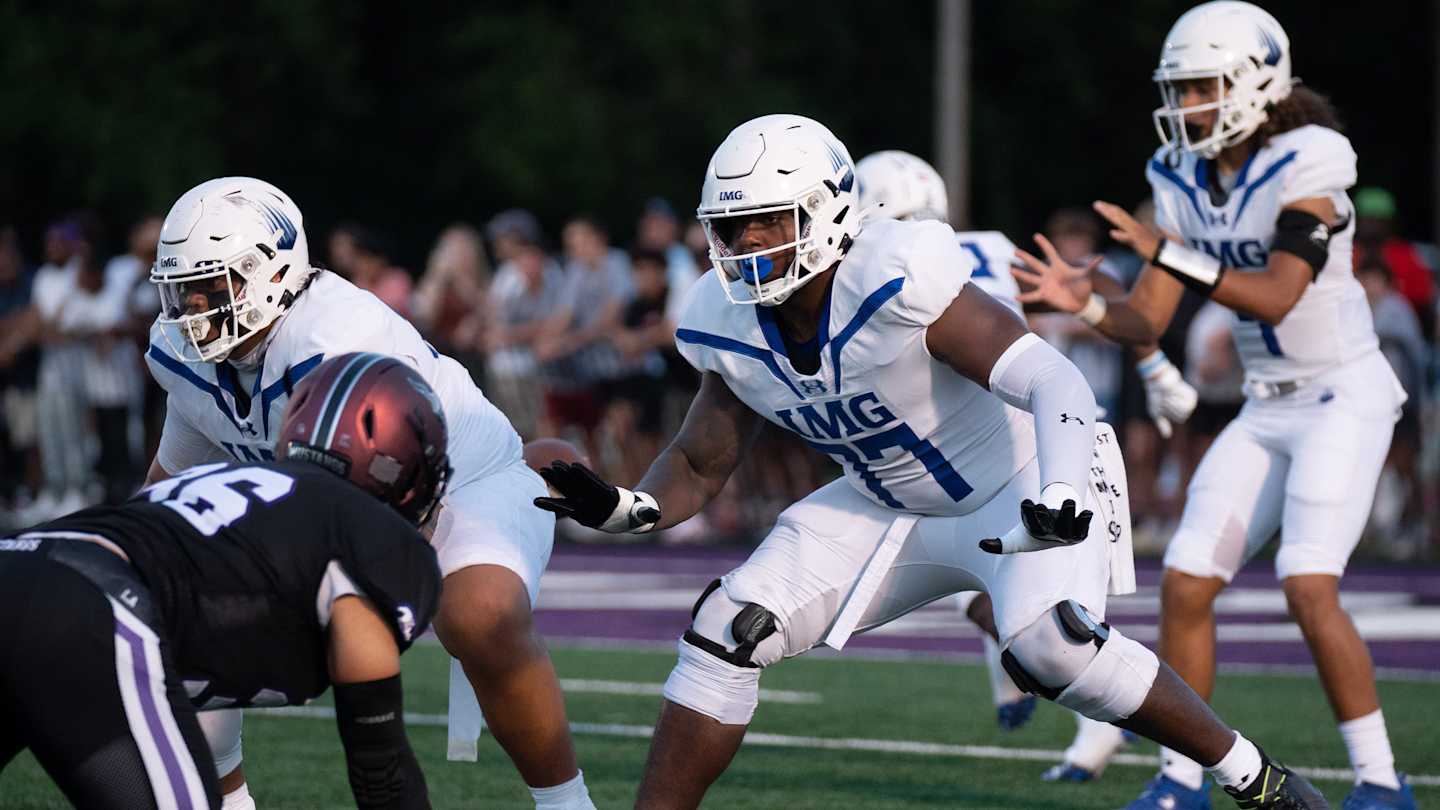 Oregon Recruiting: Five-Star OT Jordan Seaton Taking Oregon Official ...