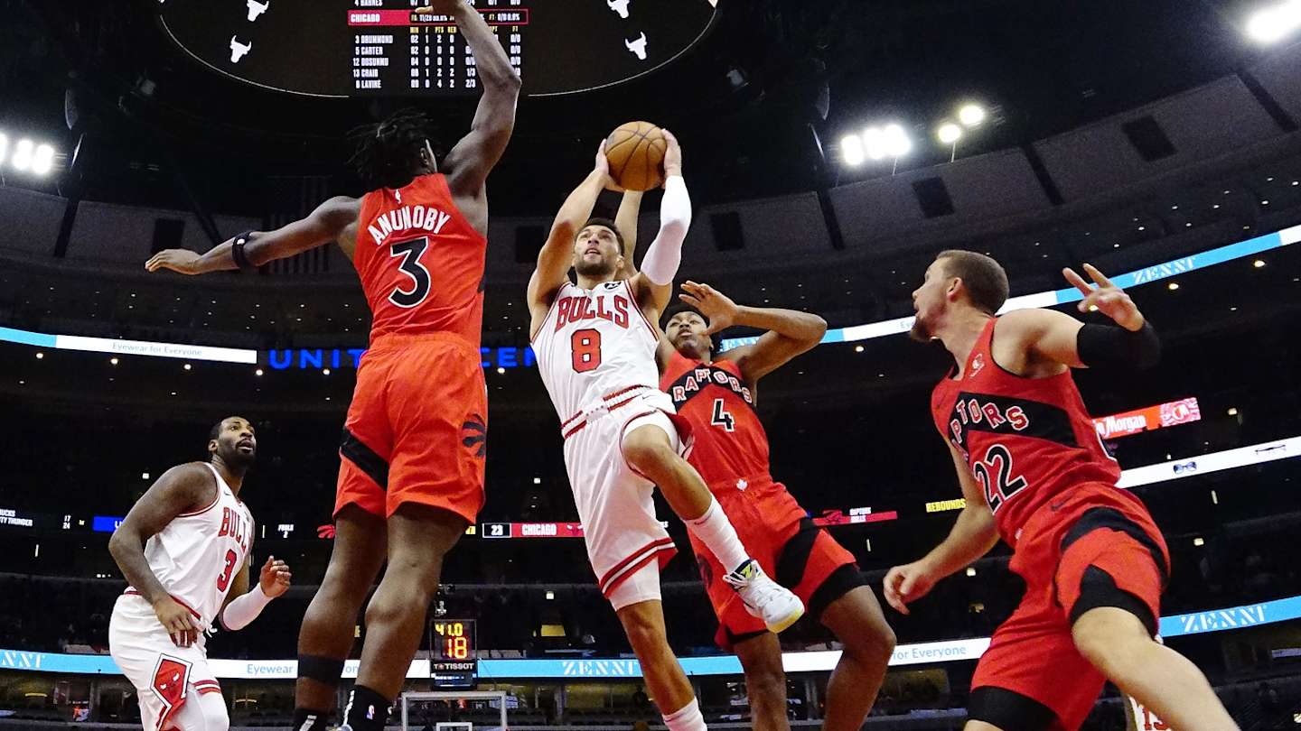 Raptors edged the Bulls in the preseason game with a score 106-102 ...