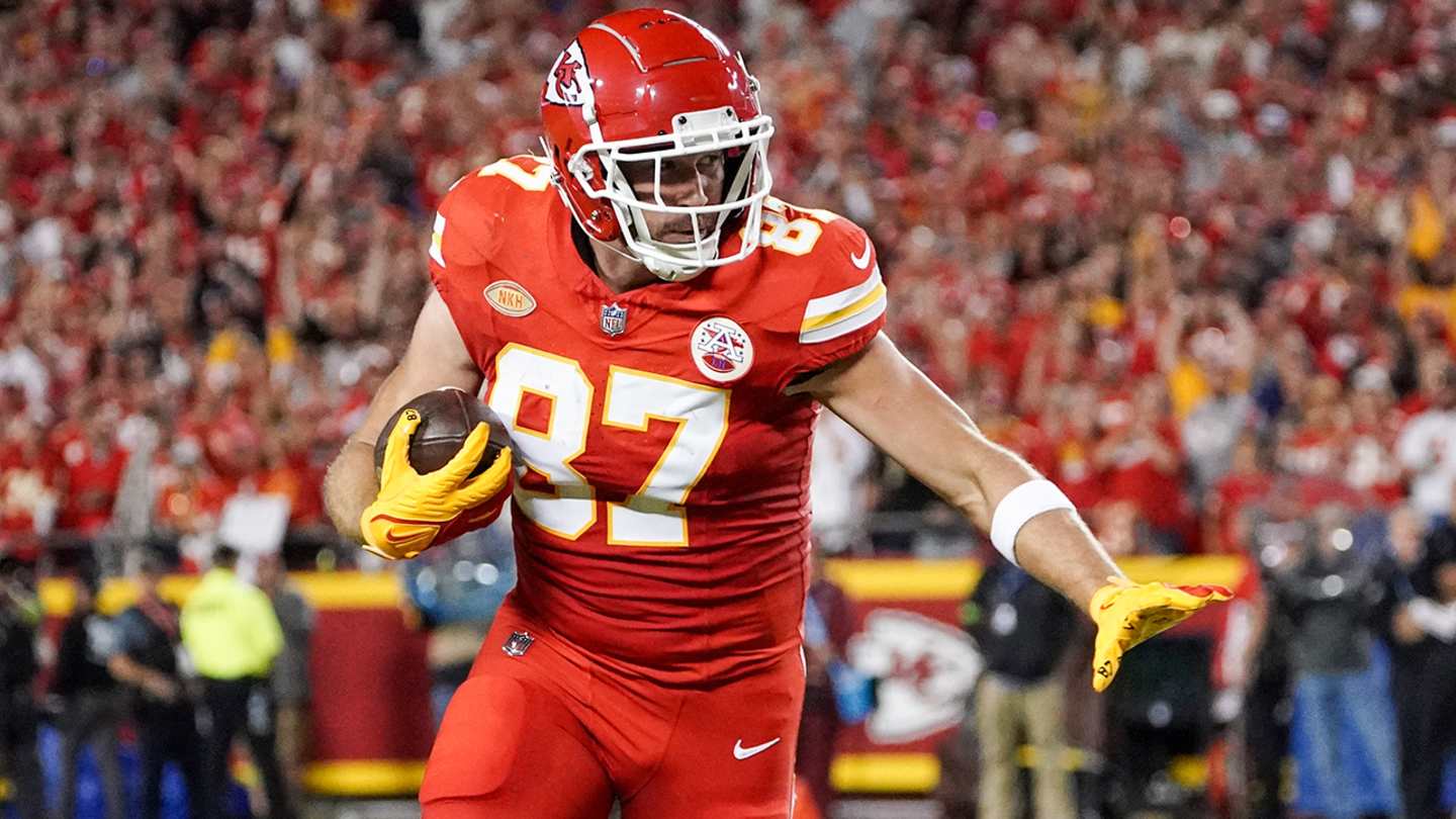 Travis Kelce Breaks Down Decision to Lateral Ball After Catch During Chiefs vs. Broncos - Sports ...