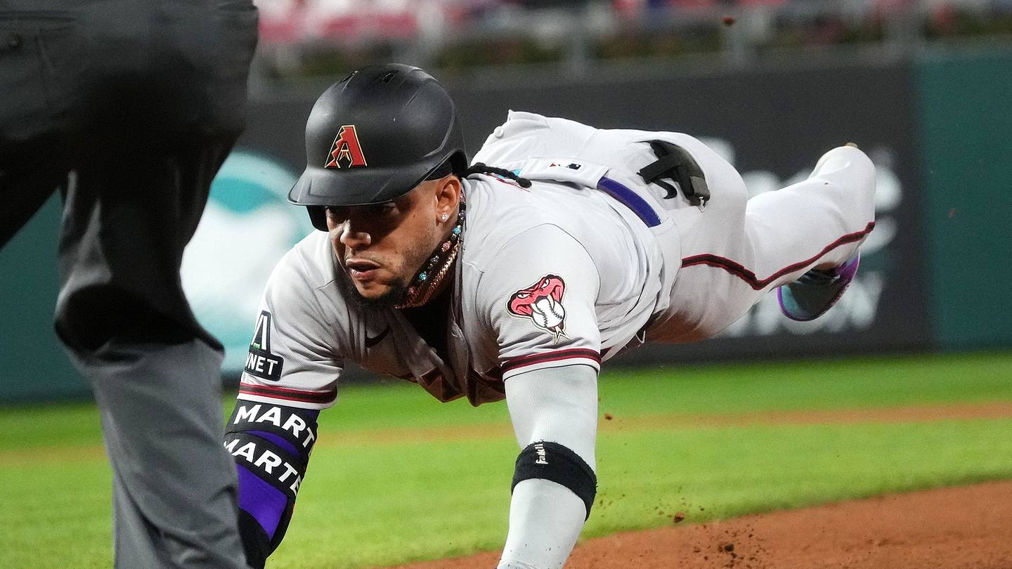 Dynamic Diamondbacks Infielder in Rare Group in Baseball History ...