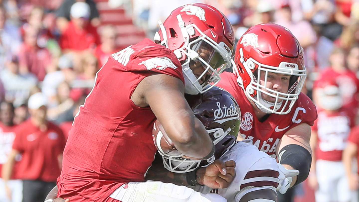 Razorback offensive struggles continue after returning home - Sports ...
