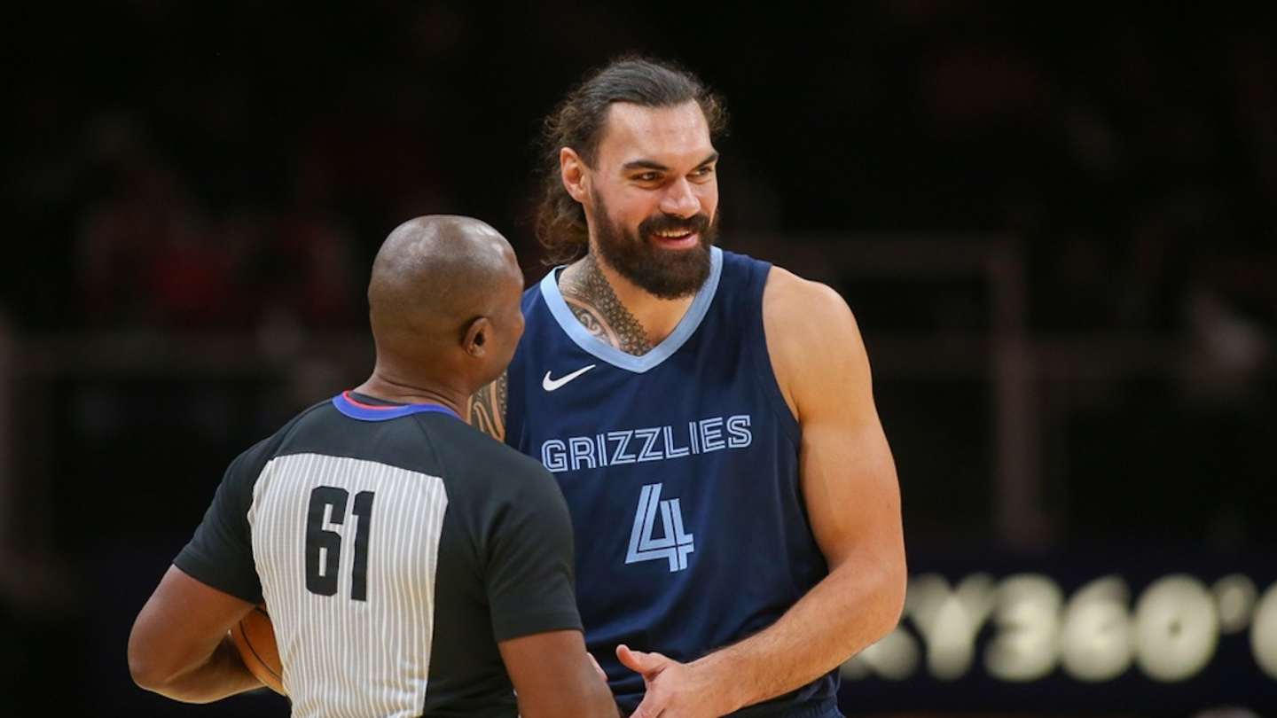 Former Pitt Panthers C Steven Adams Suffers Season-Ending Injury ...