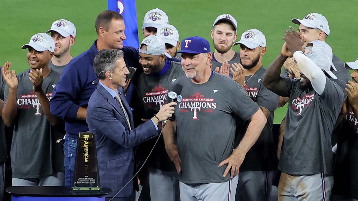 Rangers Drench Bruce Bochy With Champagne While Celebrating World ...