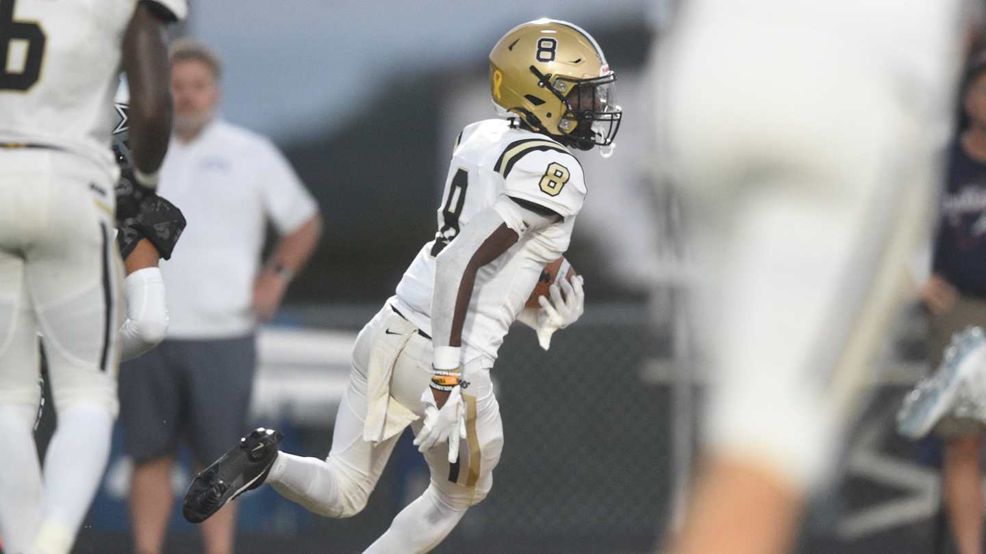 Marcus Goree Jr. Shares Insight Into Relationship With Tennessee Football - Sports Illustrated ...