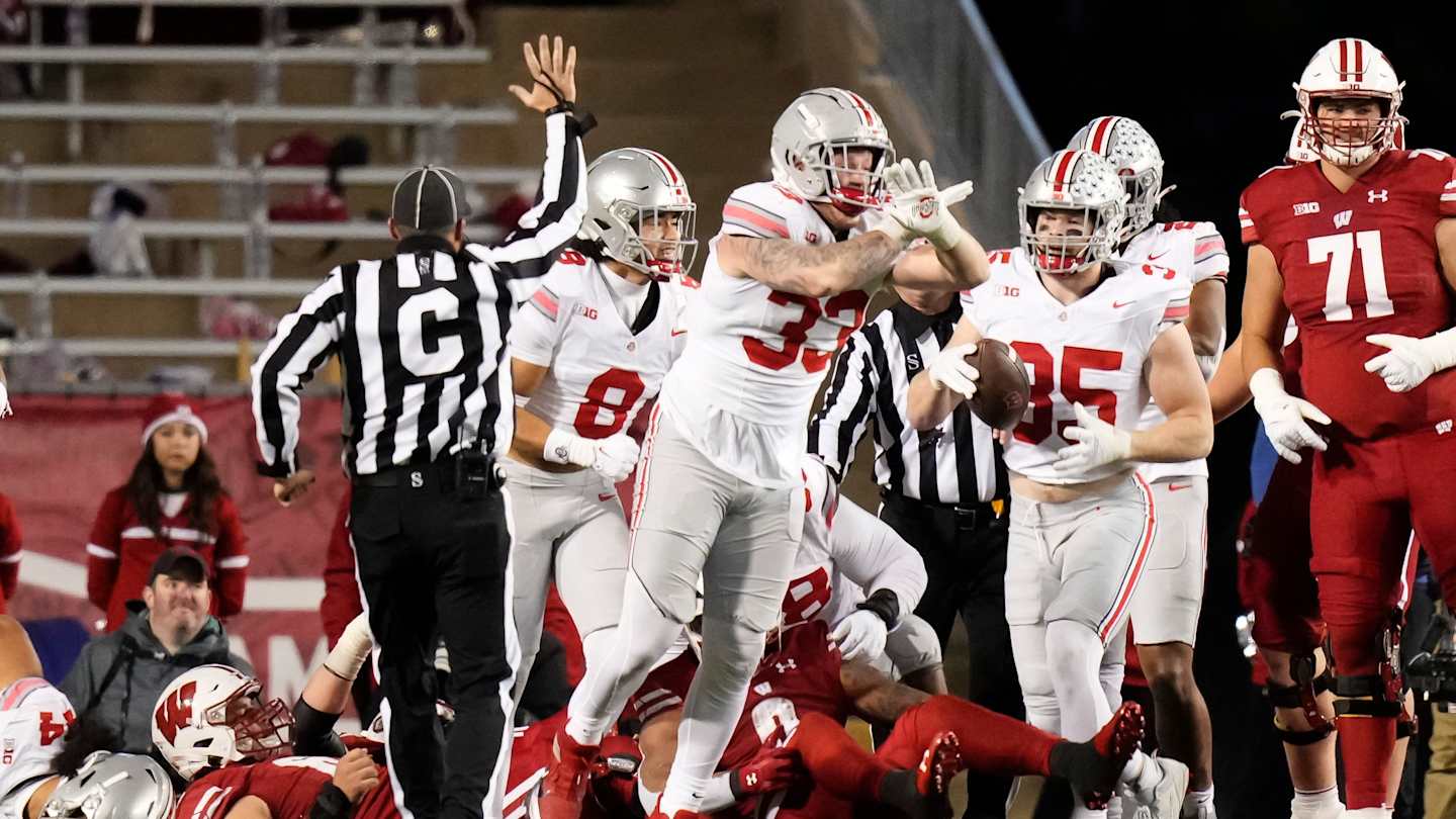 Defense Helps Ohio State Buckeyes Survive vs. Wisconsin Badgers ...