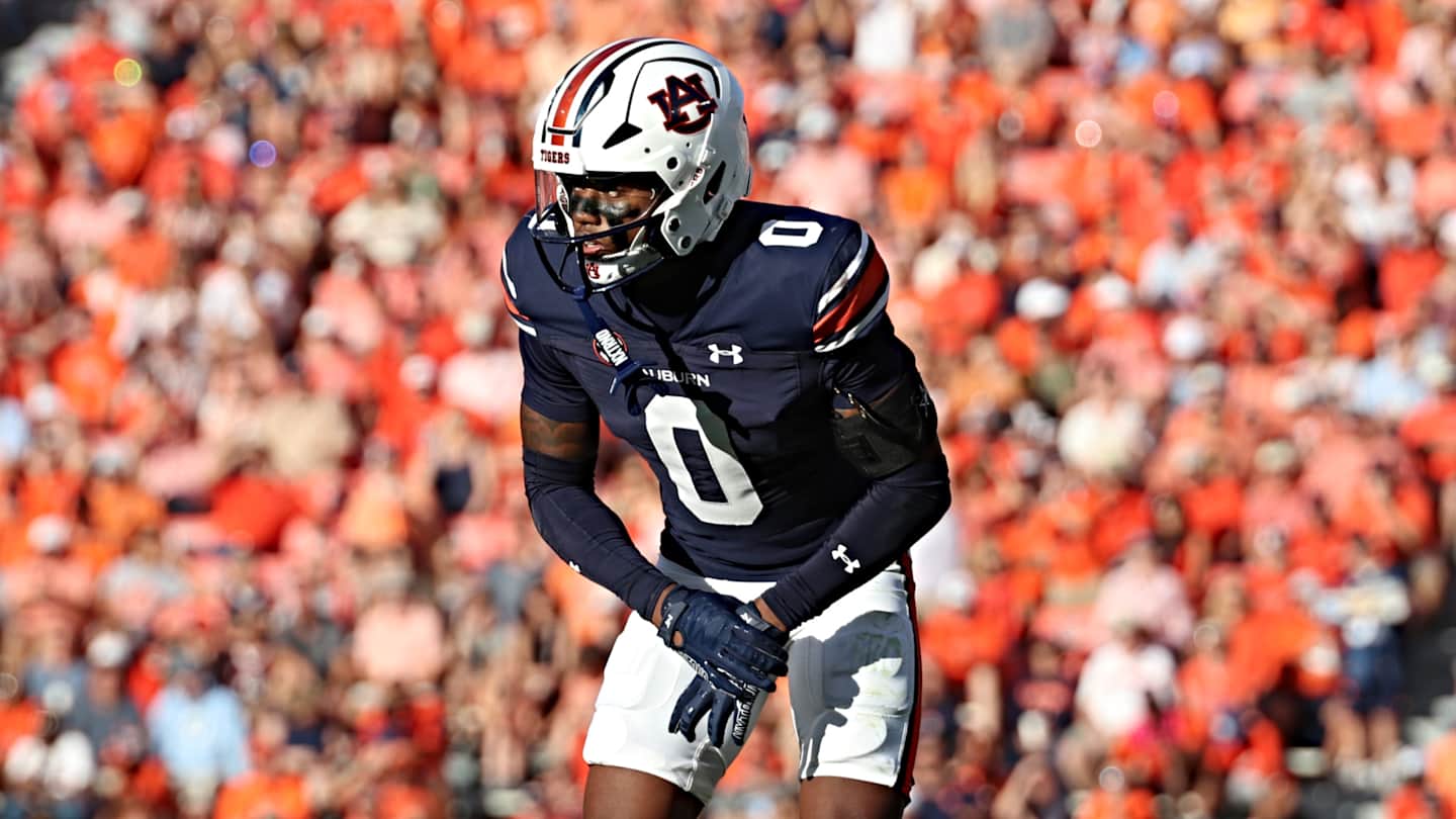 Ole Miss fan attempts to troll Keionte Scott and fails miserably ...