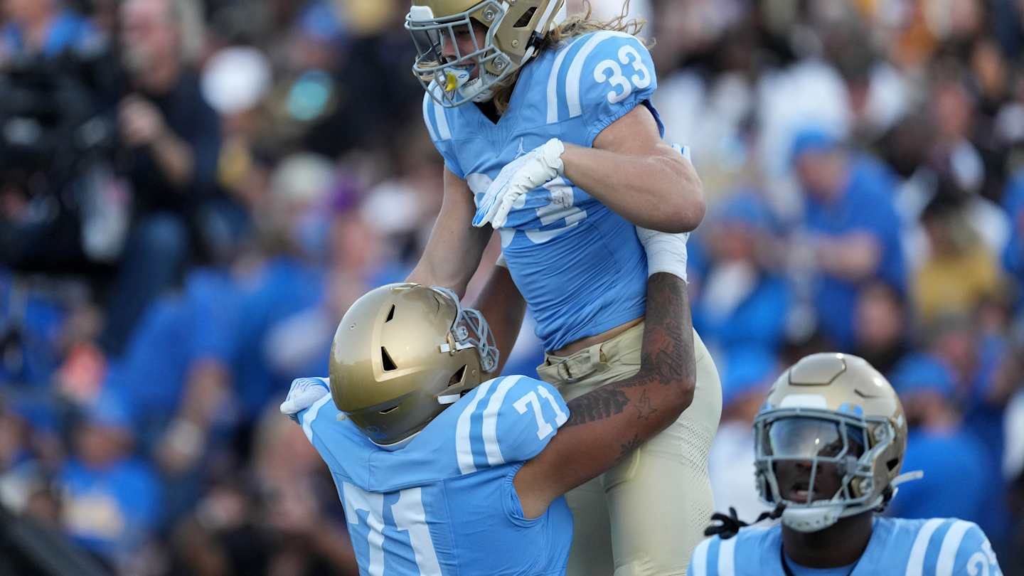 UCLA Bruins Offer 2024 QB Prospect Who's Currently Committed to Another ...