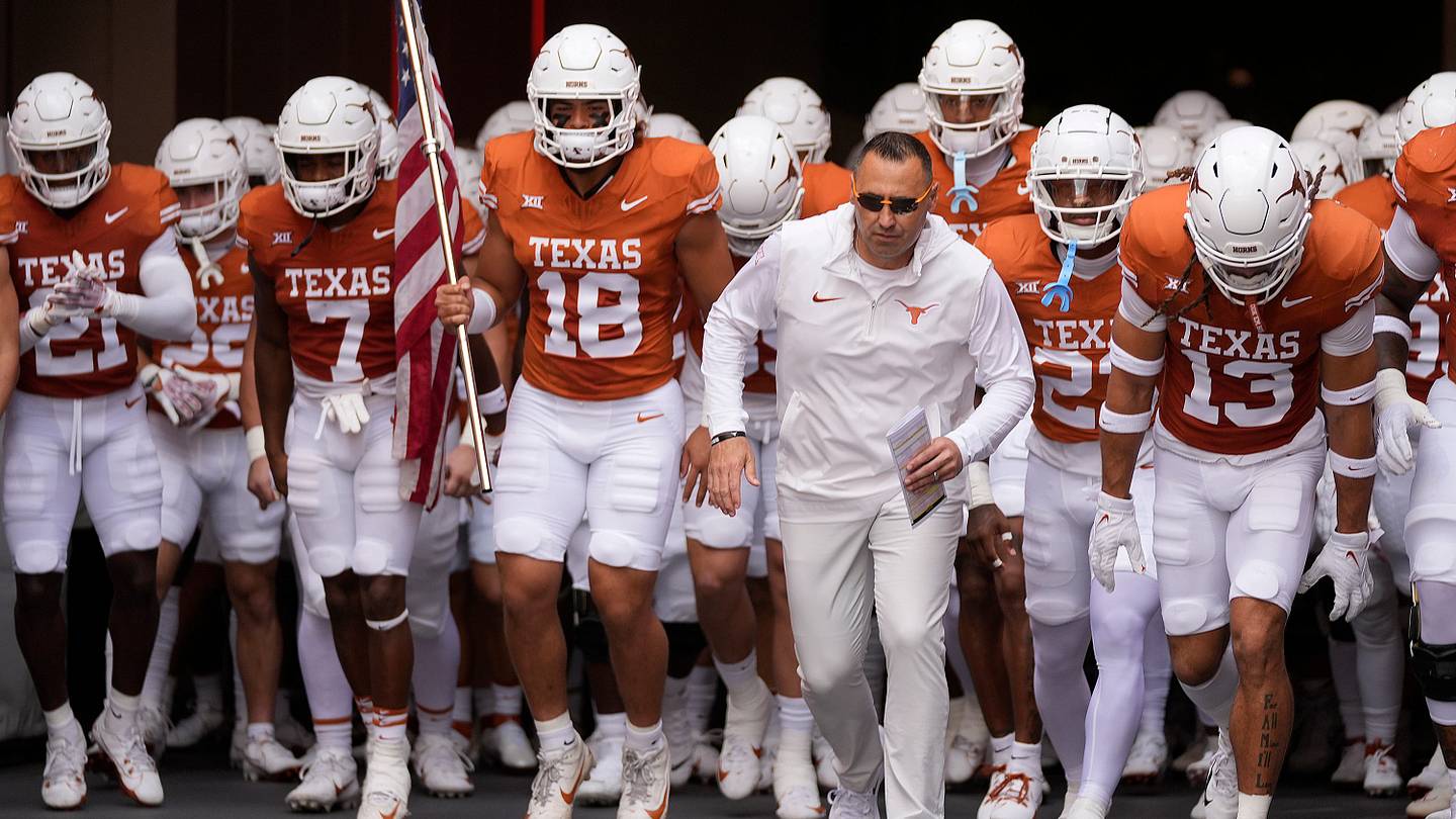 Fan Reactions to Texas Longhorns Win Over Kansas State Wildcats ...