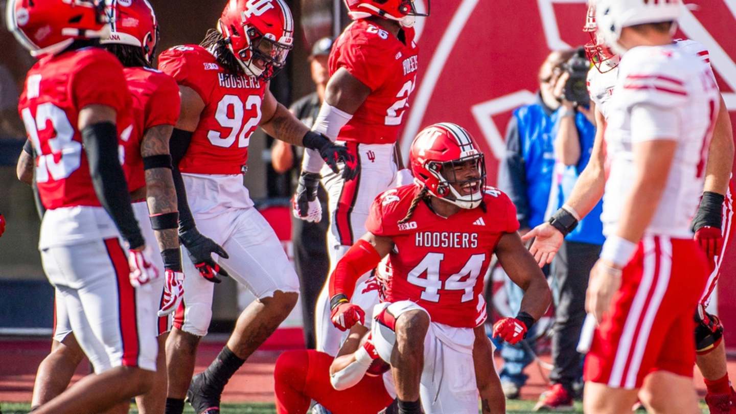 Indiana Keeps Football Season Alive With 20-14 Win Over Wisconsin ...