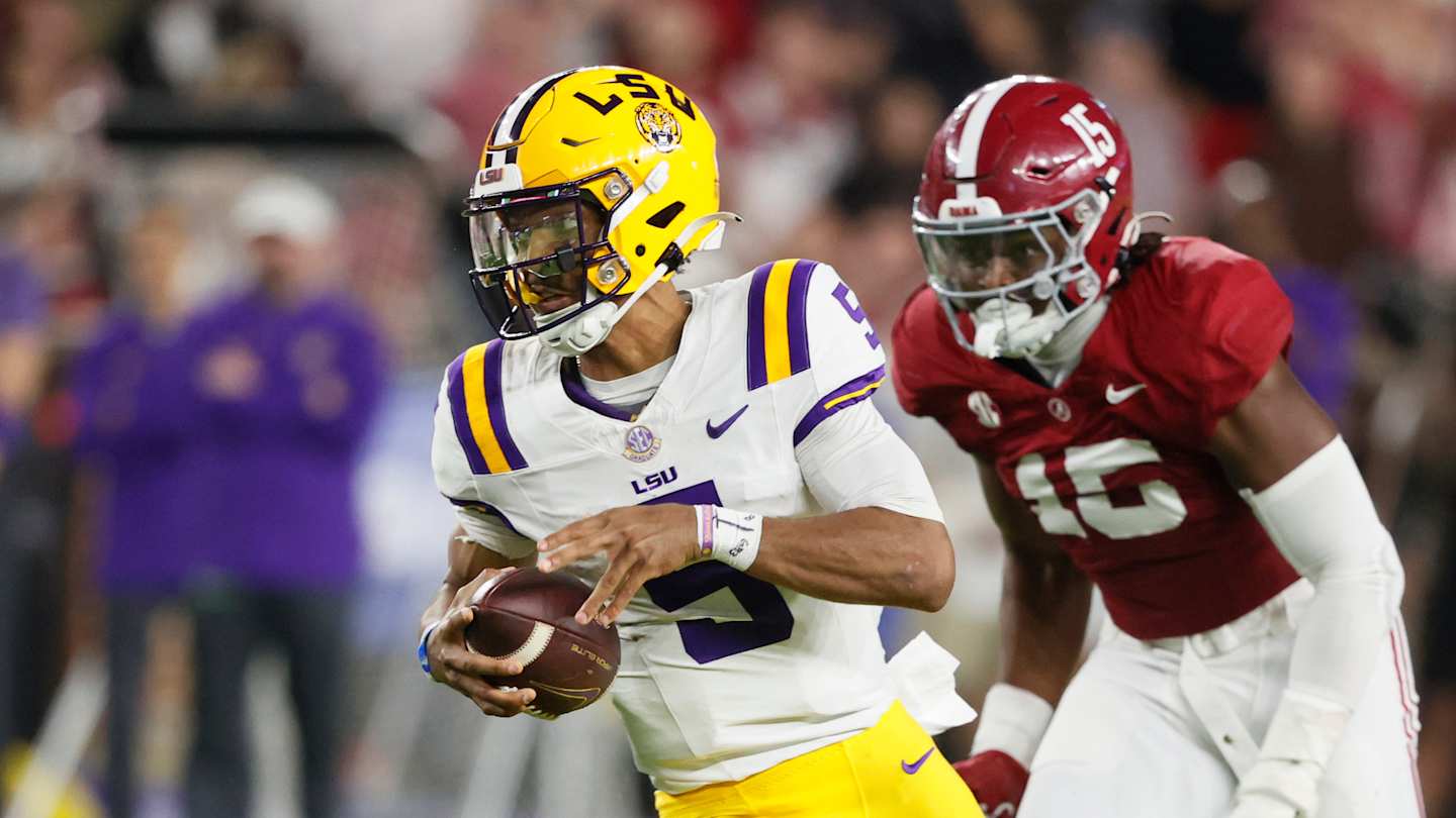 LSU's Jayden Daniels Exits Alabama Game, Enters Concussion Protocol ...