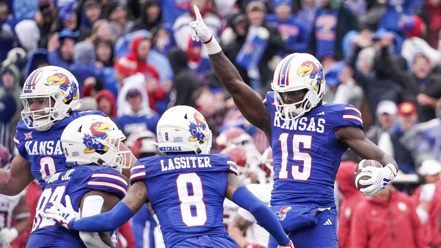 Kansas Jayhawks Break into Top 20 of AP, Coaches Polls - Blue Wings Rising