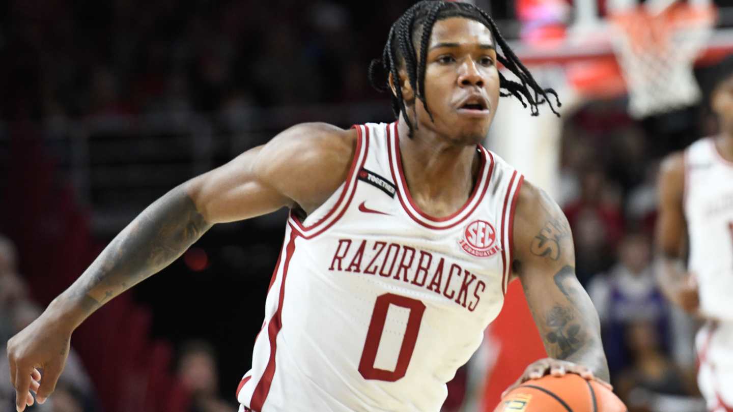 Razorbacks Start Slow, Slowly Open Up Large Gap Late - Sports ...
