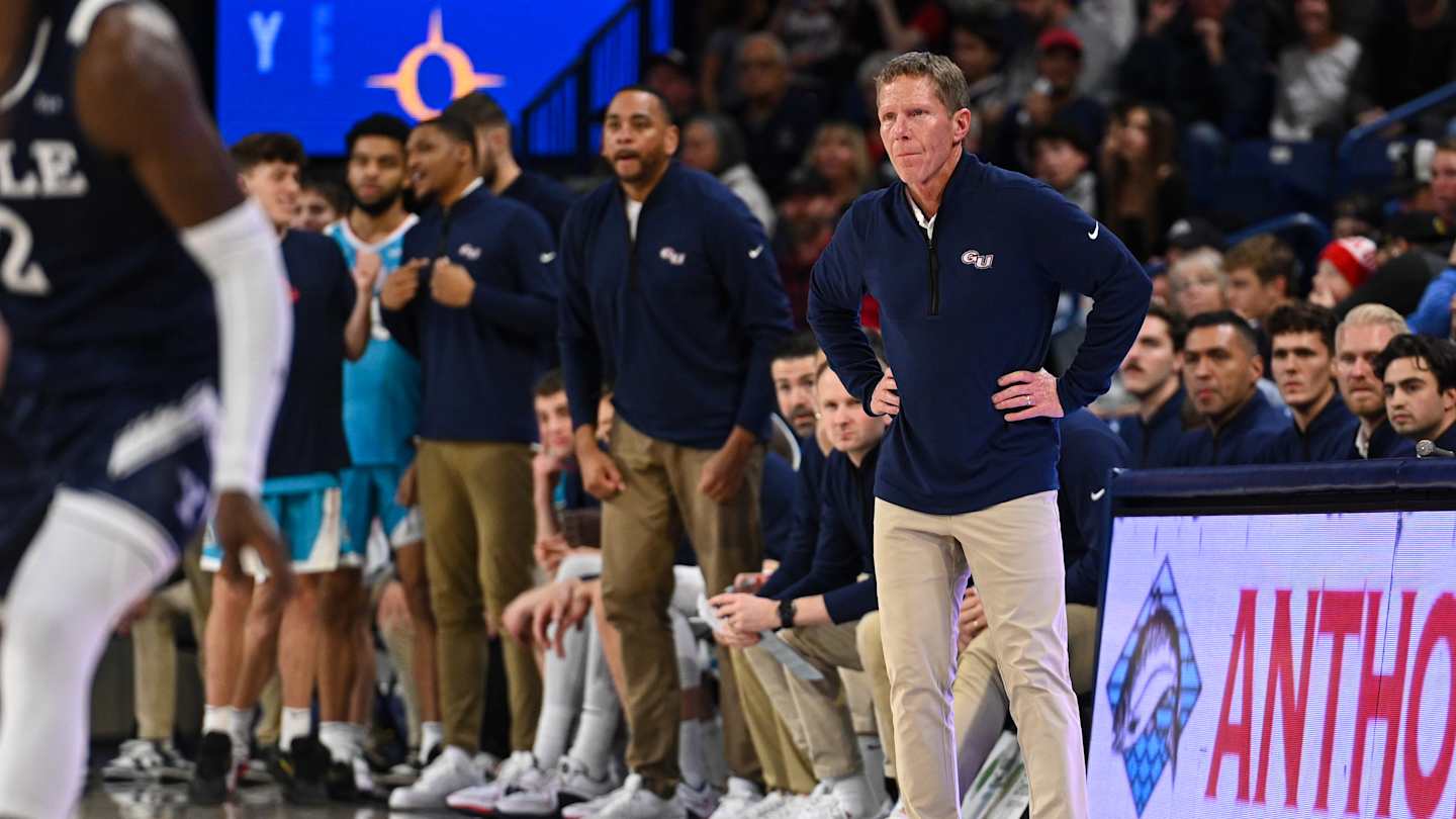 Derek Raivio on Gonzaga coach Mark Few: 'He has done a good job ...