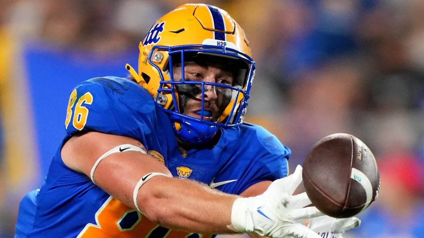 Pitt Panthers Lose Two Starters to Injury - Sports Illustrated ...