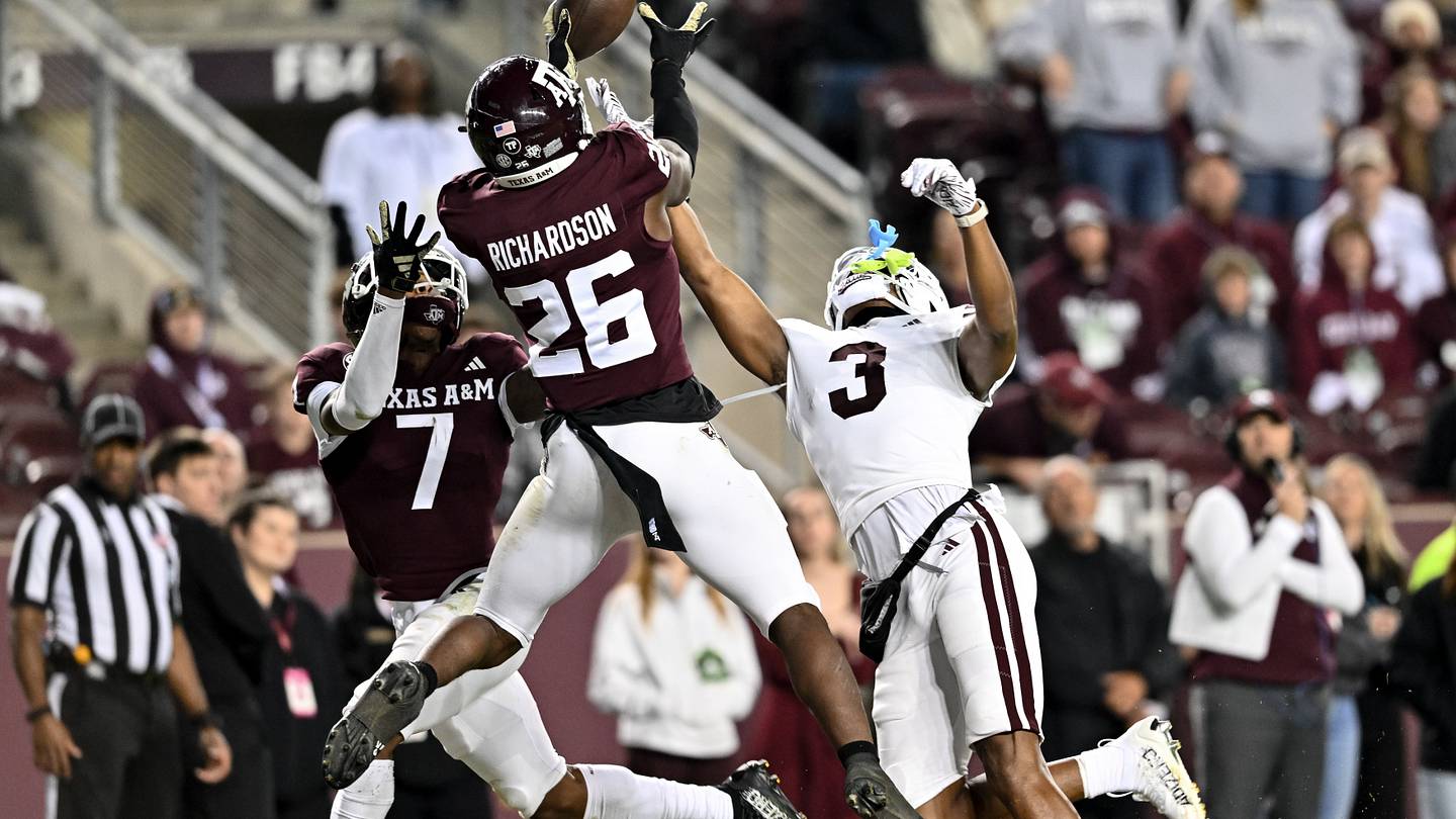 How Edgerrin Cooper, Texas A&M Aggies' Defense 'Sparked' Mississippi ...