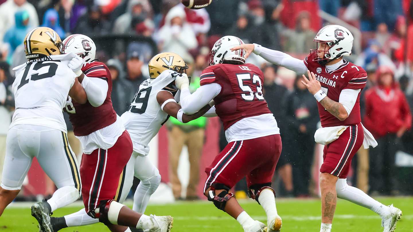 Tonka Hemingway Earns GamecocksDigest Game Ball For Week 11 Performance Over Vanderbilt ...