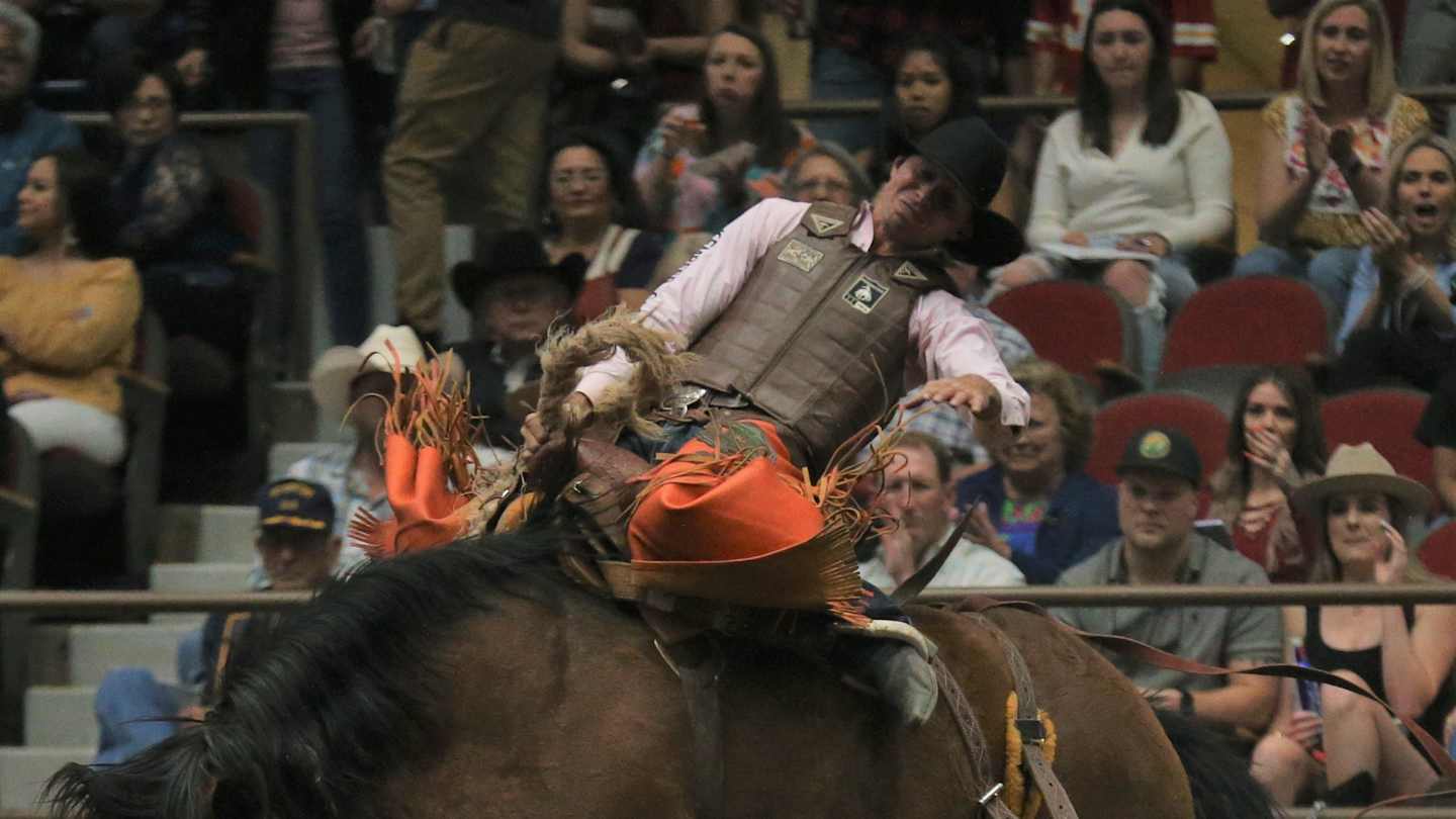 Parker Kempfer Dominates Saddle Bronc at Southeastern Circuit Finals ...