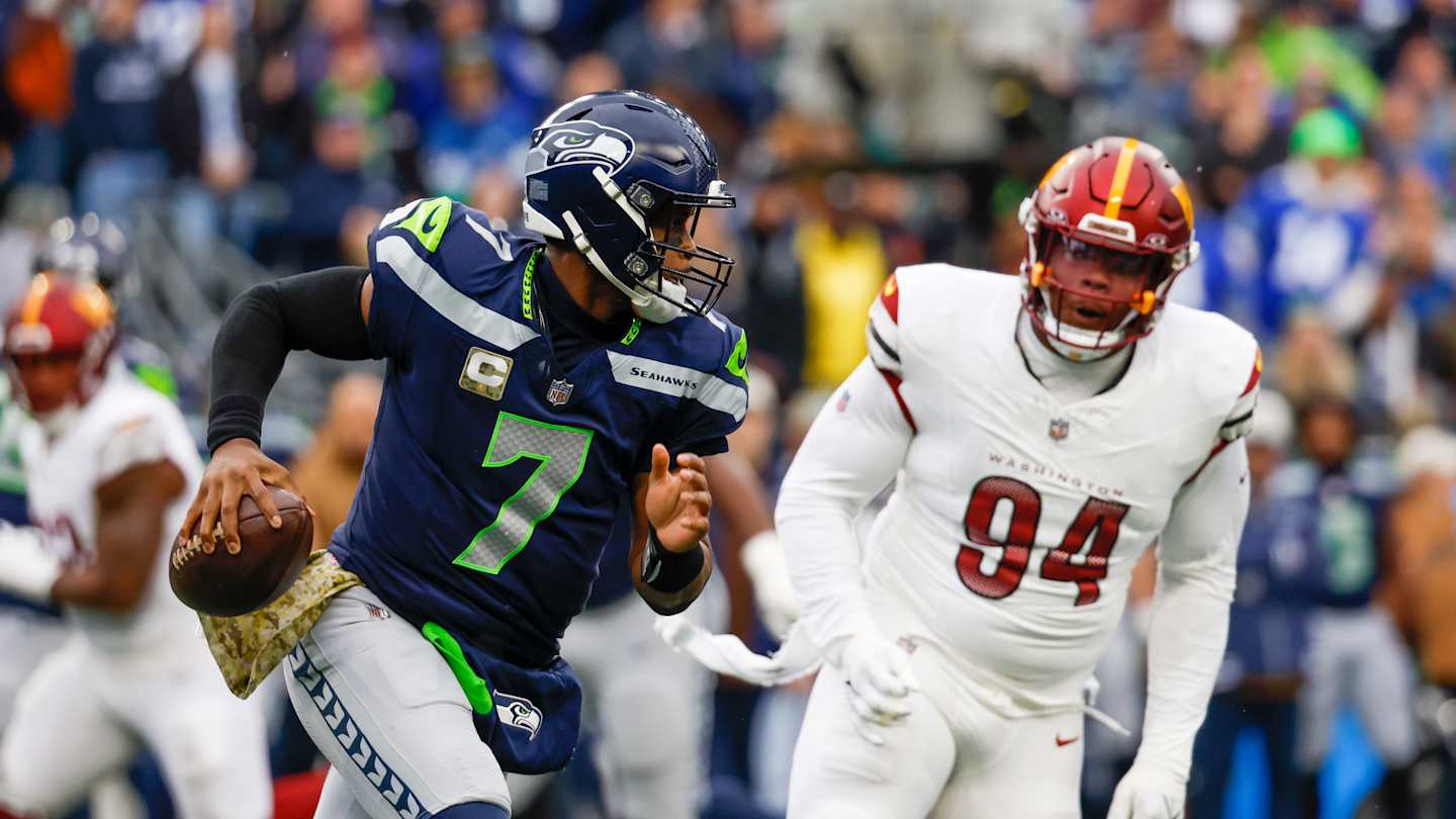 Washington Commanders, Seattle Seahawks Tied After Hard-Fought First ...