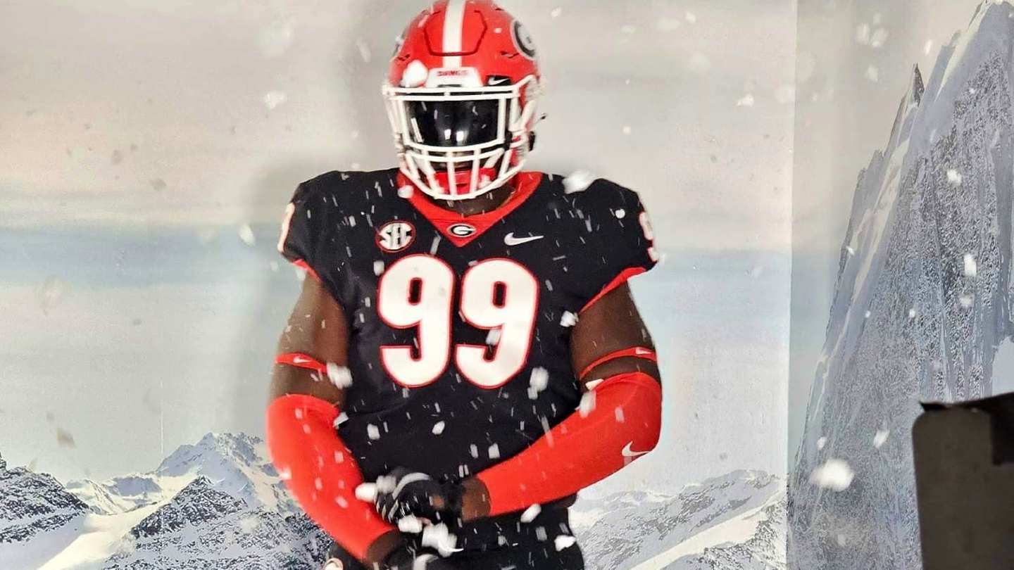DL Nasir Johnson Flips Commitment From Florida Gators to Georgia ...
