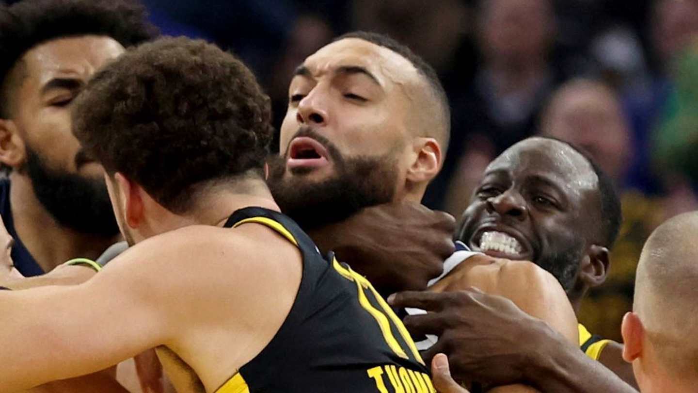 Rudy Gobert Had a Blunt Two-Word Response to Draymond Green’s Chokehold - Sports Illustrated