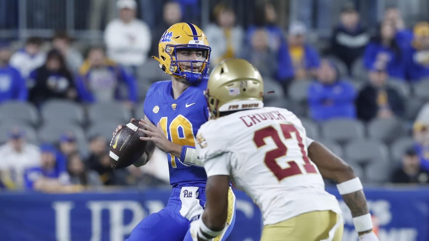 Pitt Panthers QB Nate Yarnell Uses Nasty Pump Fake on Long Touchdown ...