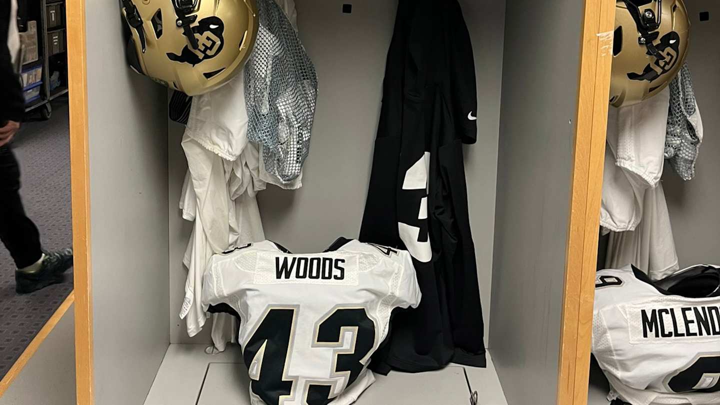 Colorado wearing all-white 'Gold top' uniforms against Washington State ...