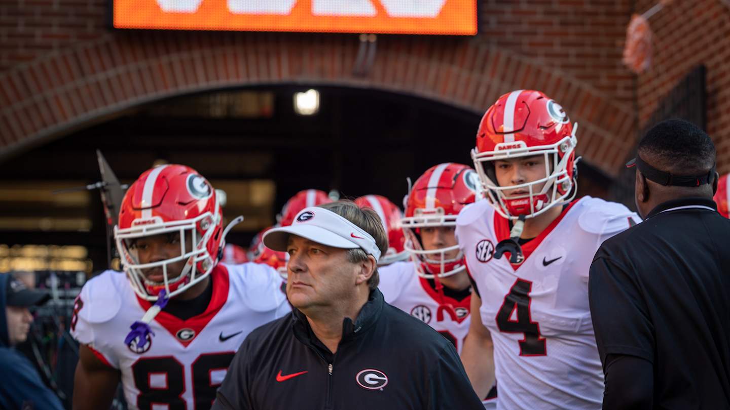Georgia Football Photos From Bulldogs Beating Tennessee - Sports ...