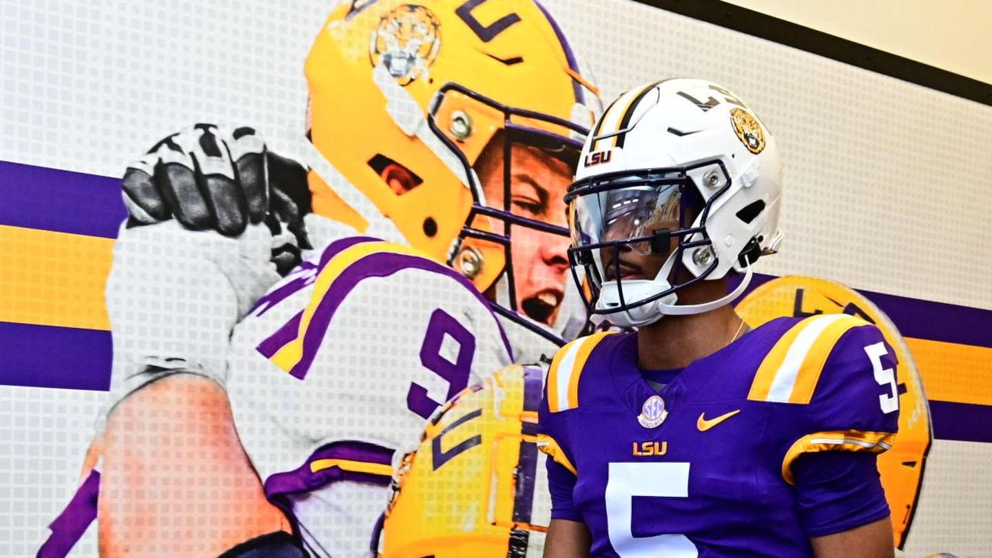 Jayden Daniels Reflects on Life-Changing Transfer Decision to LSU - Sports Illustrated LSU ...