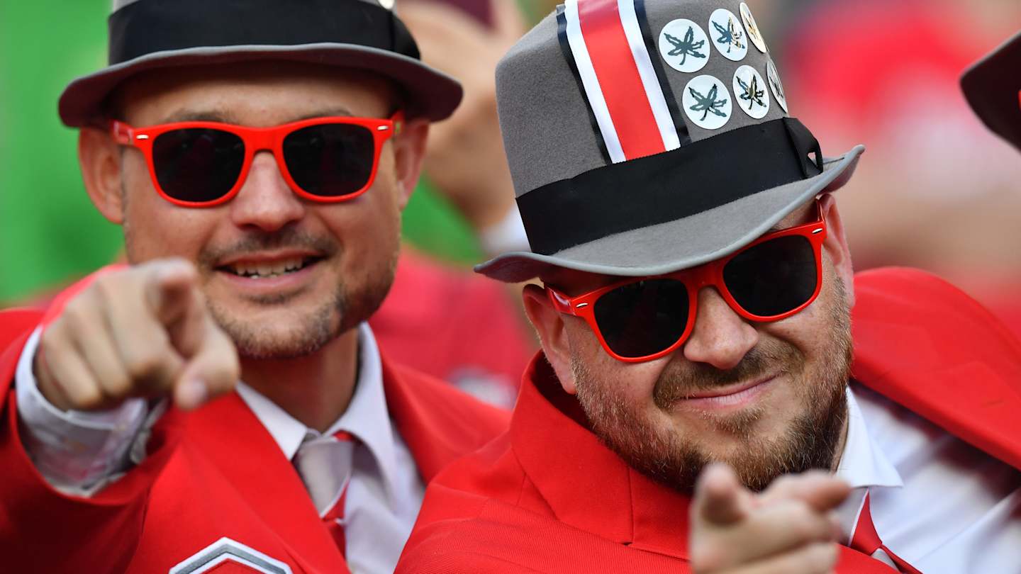 Big Ten Fans Tabbed 'Most Superstitious' in College Football - Sports ...