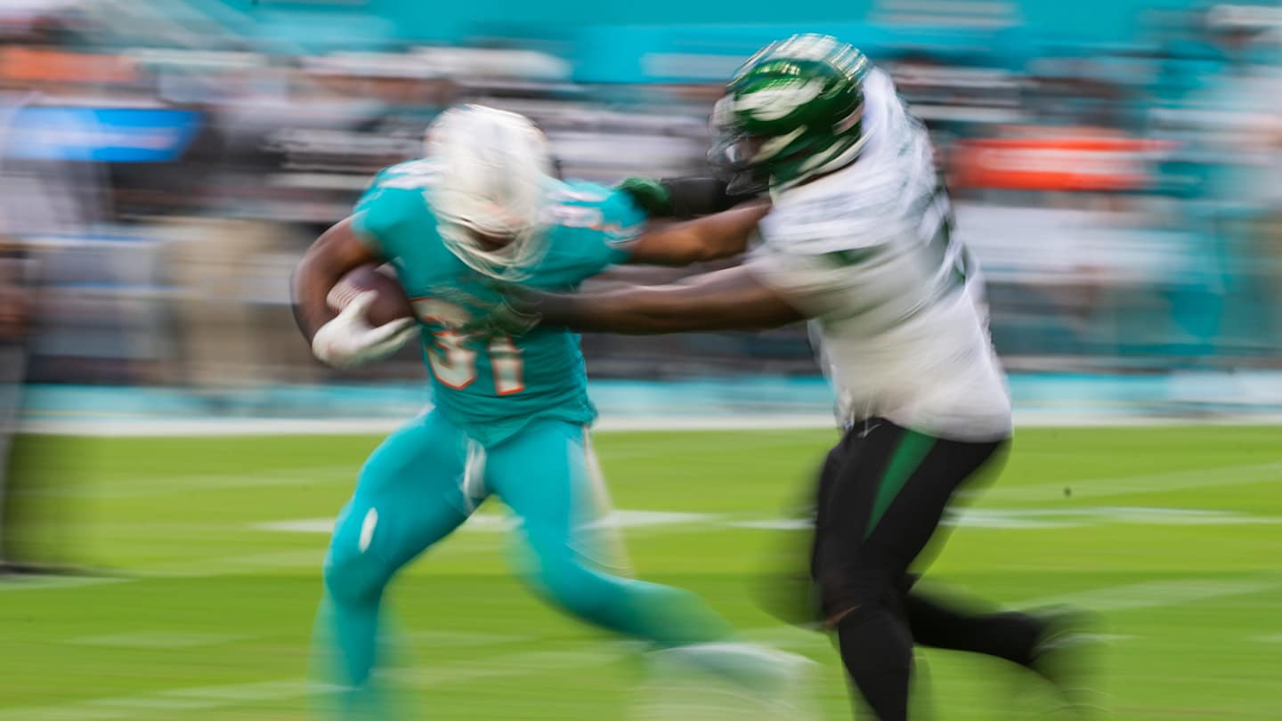 Featured In-Game Matchup: Jets Face Dolphins' Fierce Ground Attack on ...